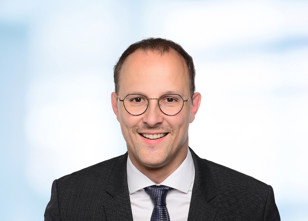 Dr. Thomas Giering - KPMG-Law