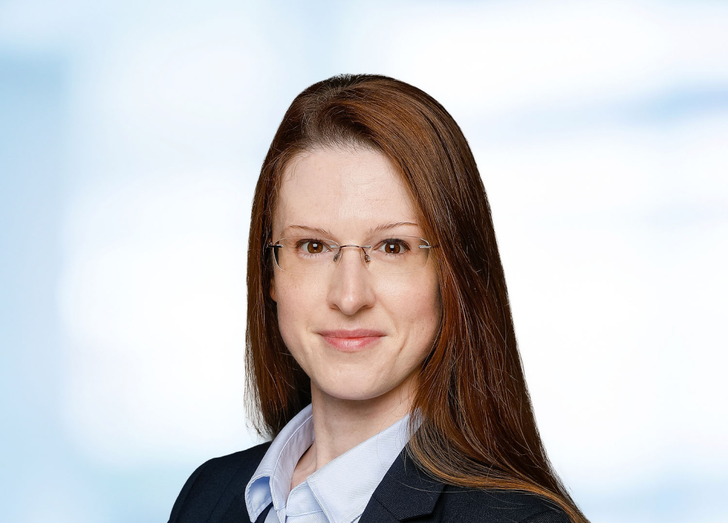 Dr. Linda Karl - KPMG-Law
